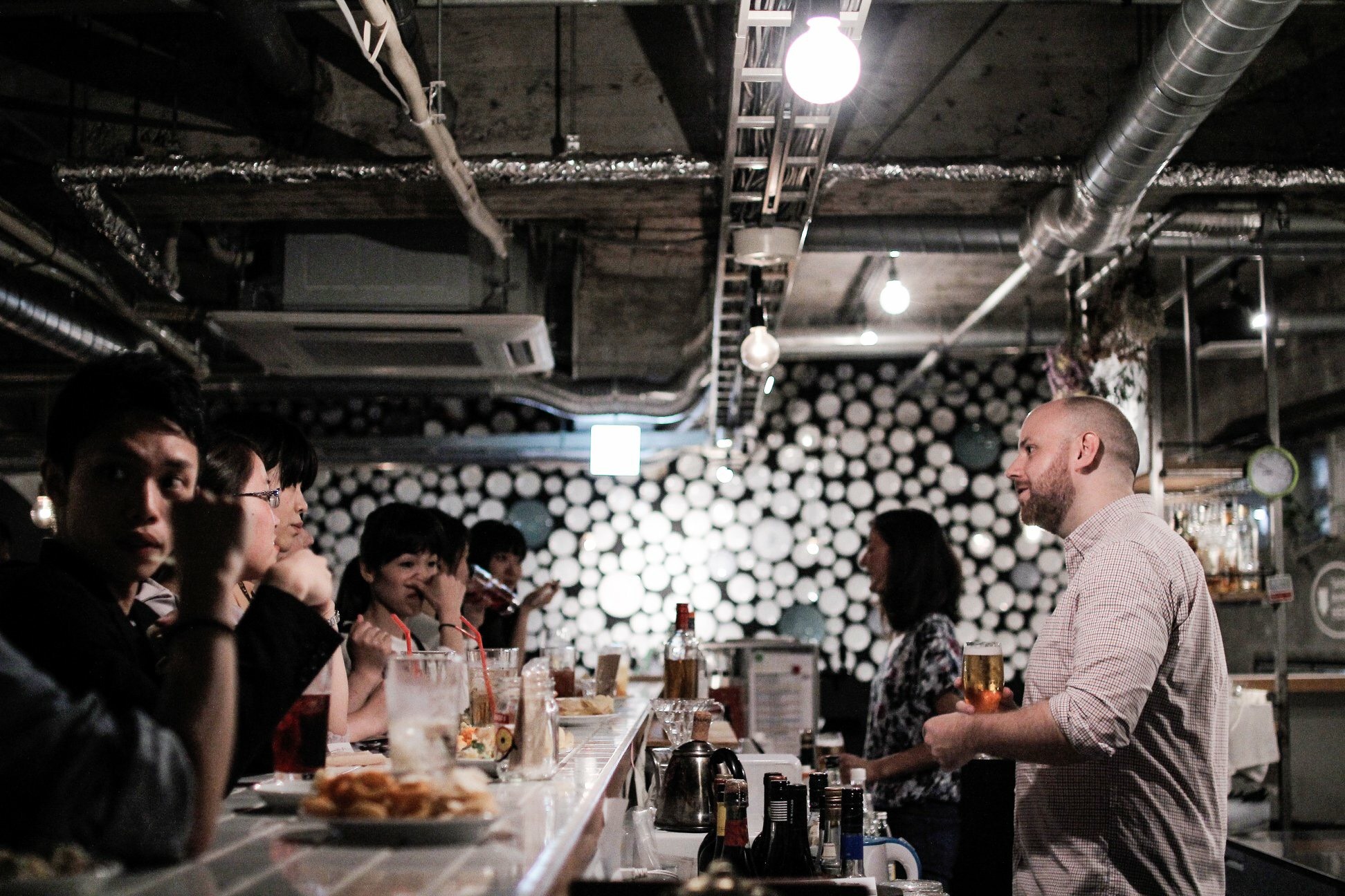 English Cafe -bar style | stay with culture "Tanga Table"